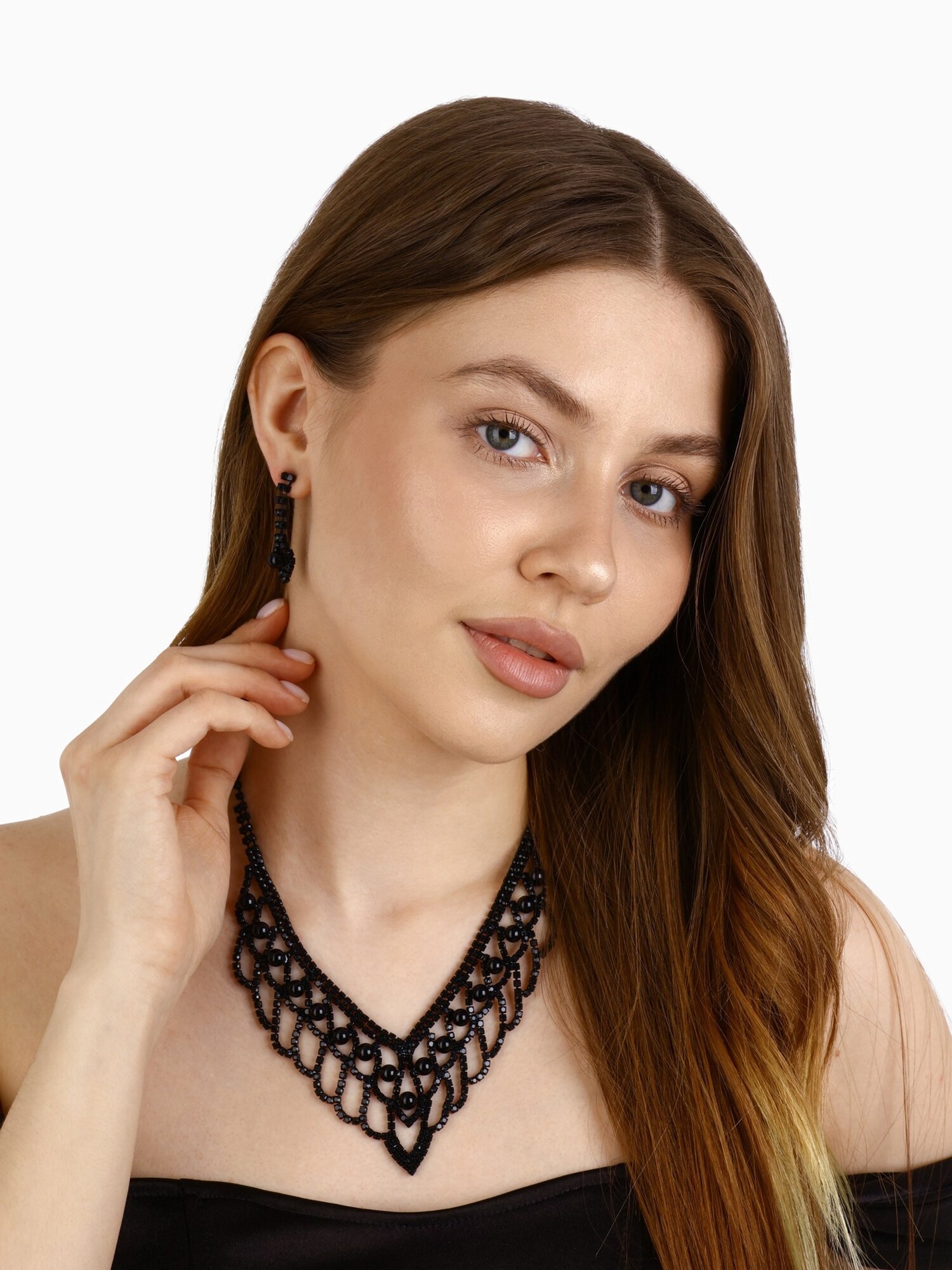 Комплект бижутерии: колье, серьги, стекло