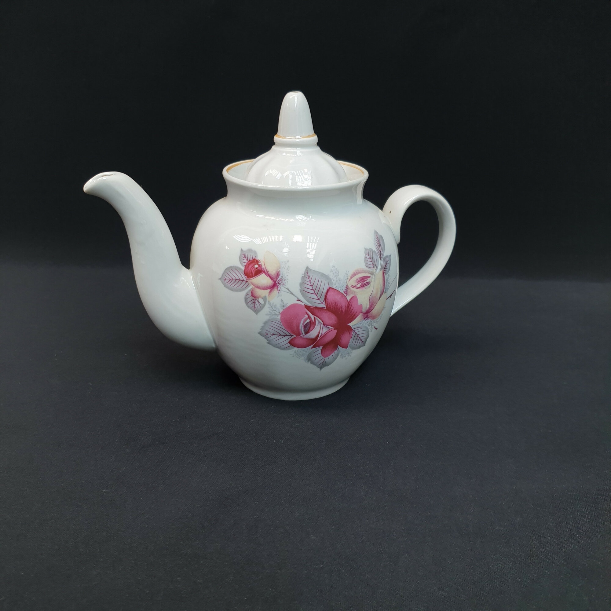 Винтажный чайник Дулево, фарфор деколь 0.8 л, Россия