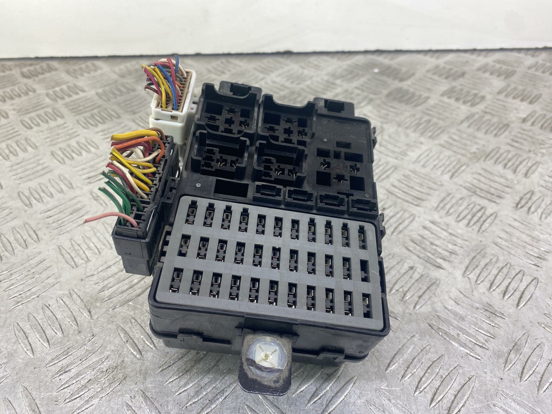 Блок предохранителей Kia Picanto 2006 9194007000