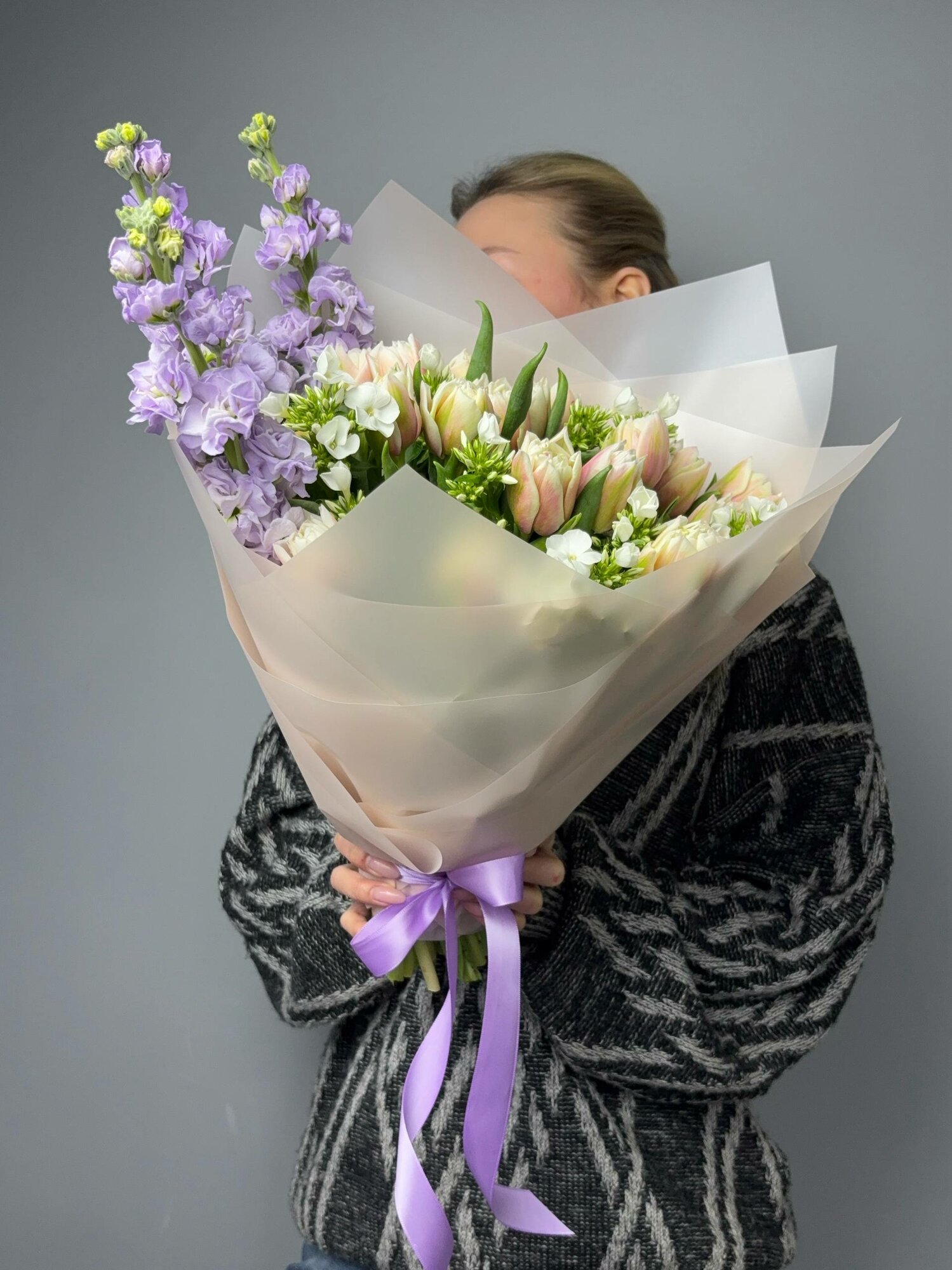 Ночная фиалка: 3 маттиолы, 20 тюльпанов, 10 флоксов – FRESH FLORA купить свежие цветы с доставкой