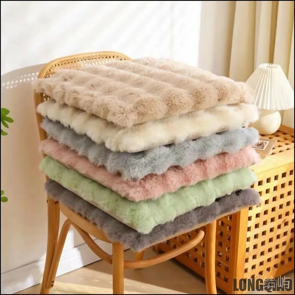 Подушка на стул 328d6e7a20bf7f7d1c15f476bb654cd9 50x50 см