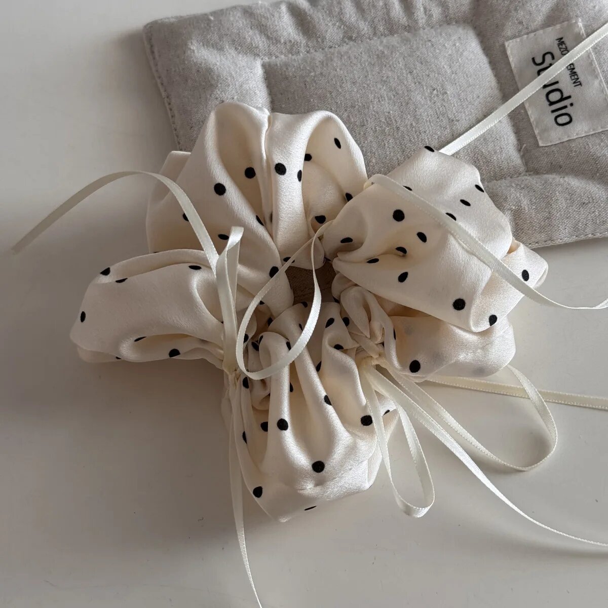 Черно-белый балетный бант для волос Белый, 02 beige