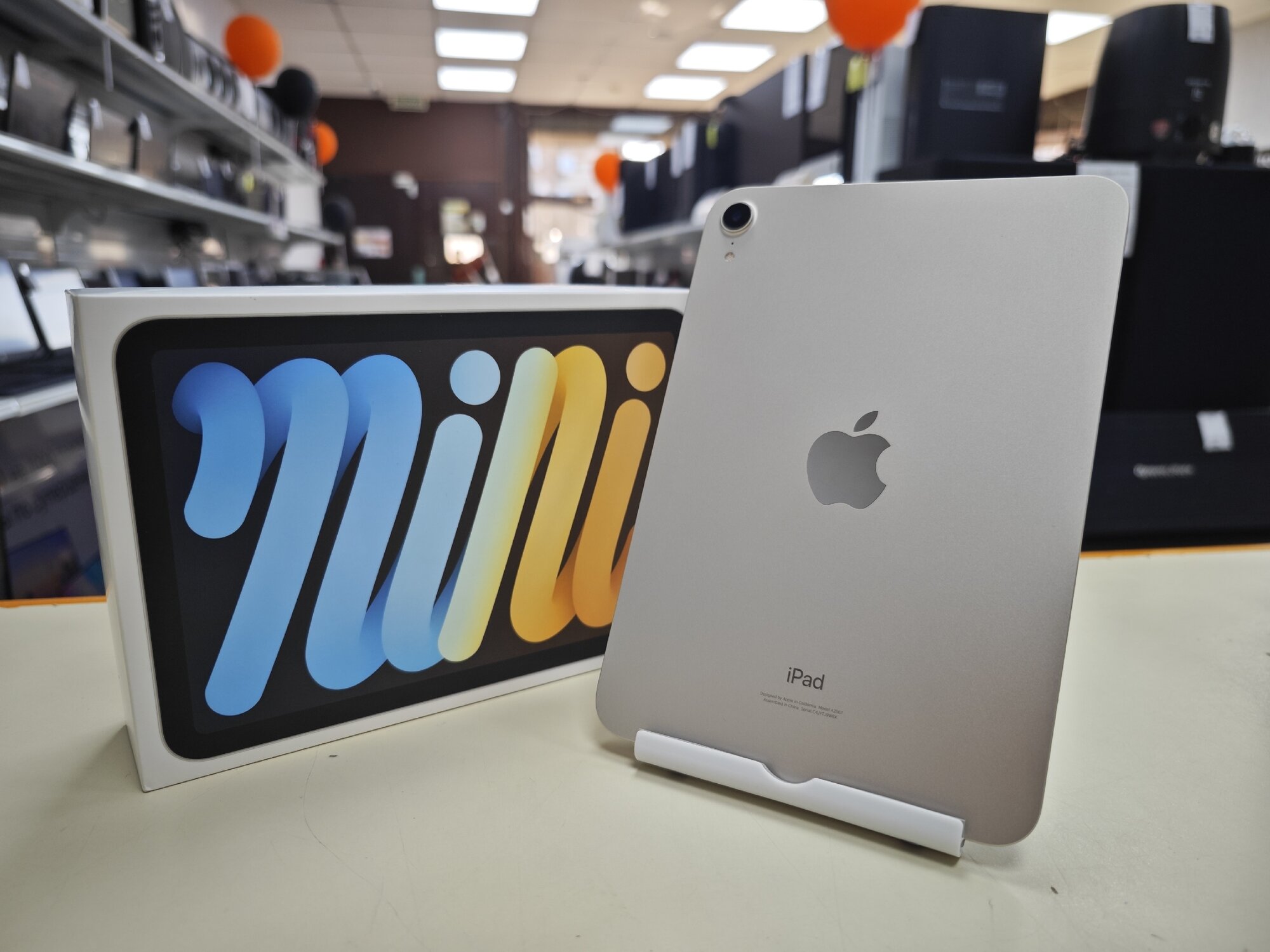 8.3" Планшет Apple iPad mini 6 64 ГБ (2021) Wi-Fi, сияющая звезда (Starlight) Б/У уценка