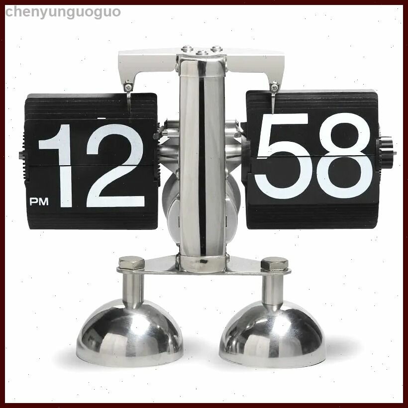 Механические настольные часы черного цвета суточного времени