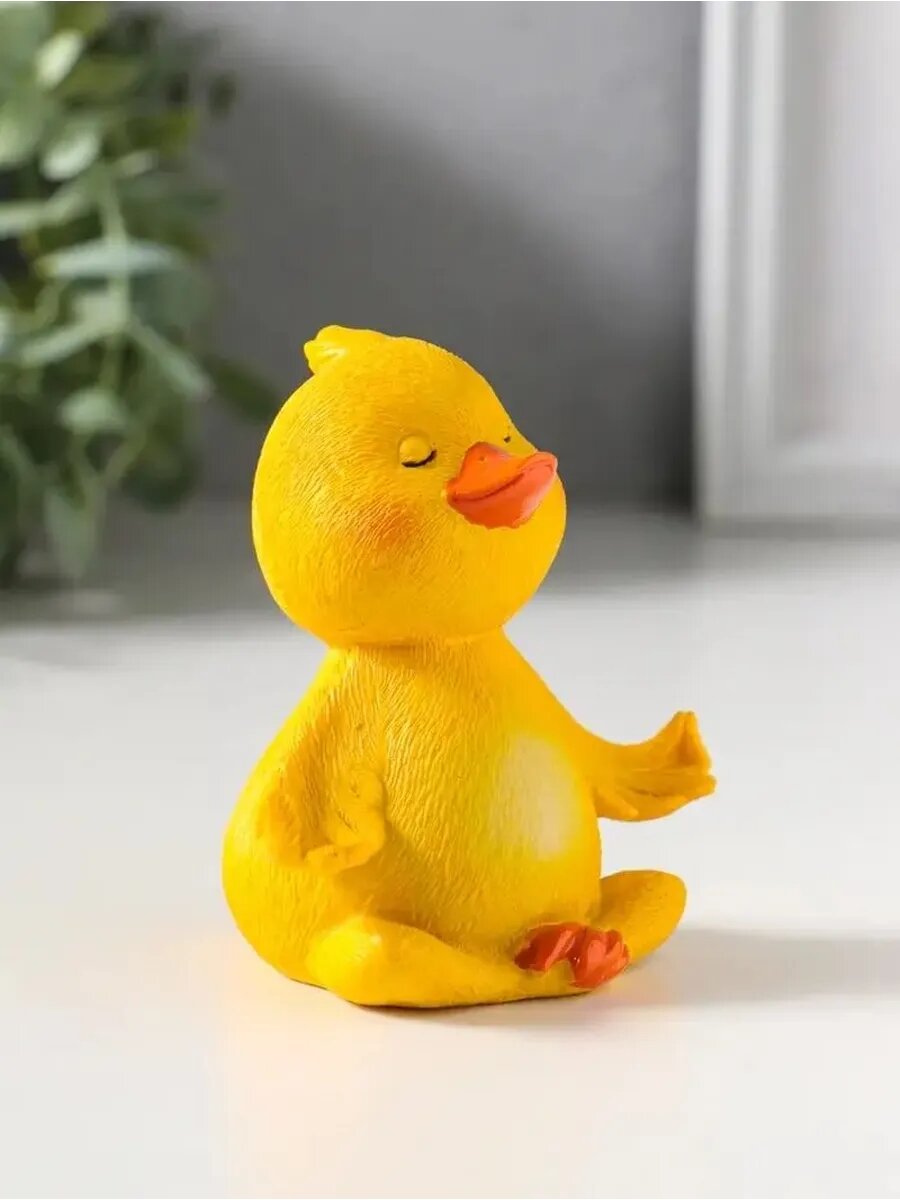 Весёлый жёлтый утёнок-ягуар для интерьера