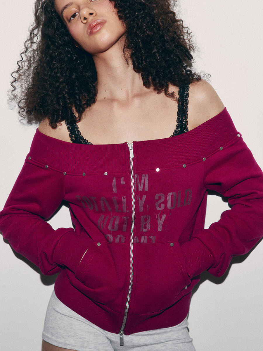 Толстовка на молнии из футера с открытыми плечами