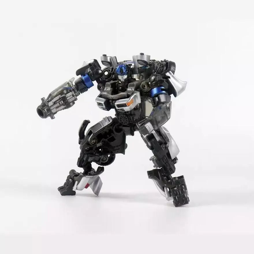 Трансформер Автобот Мираж класса люкс 105 серии Transformers Studio - трансформирующаяся фигурка, ABS пластик, 12.5 см — фото 1