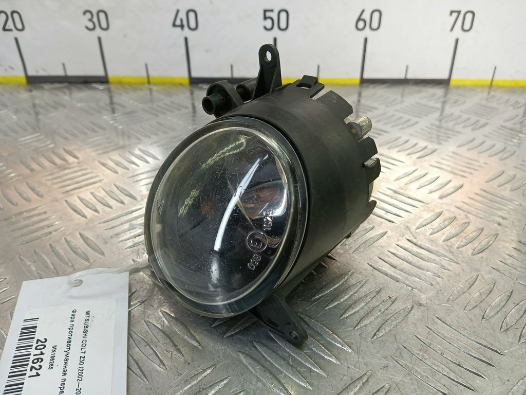 Фара противотуманная передняя Б/У для MITSUBISHI COLT Z30 (2002—2012) MN186265