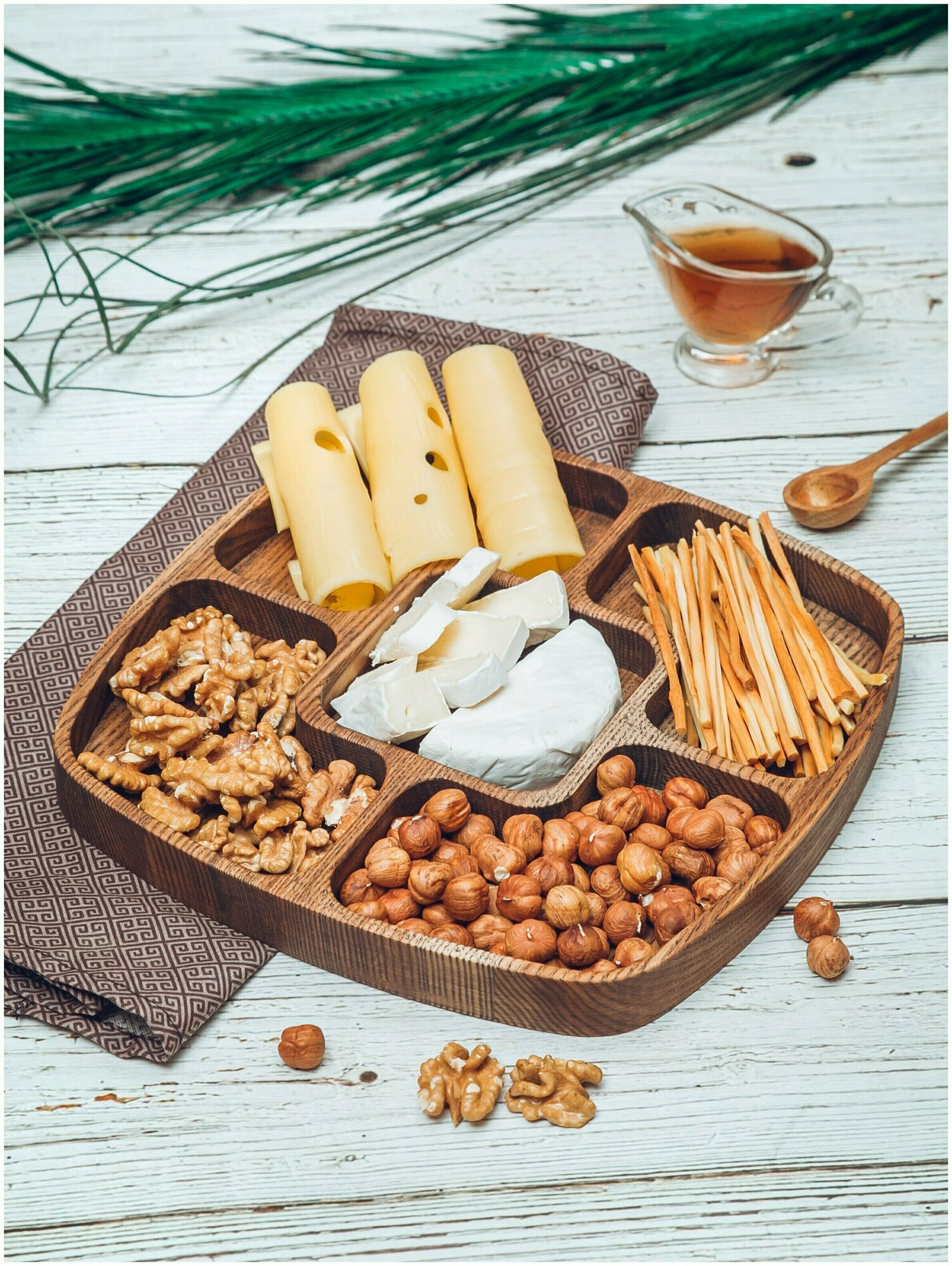 Менажница "Классик" из массива ясеня, пять отделений, темная, DrevMade