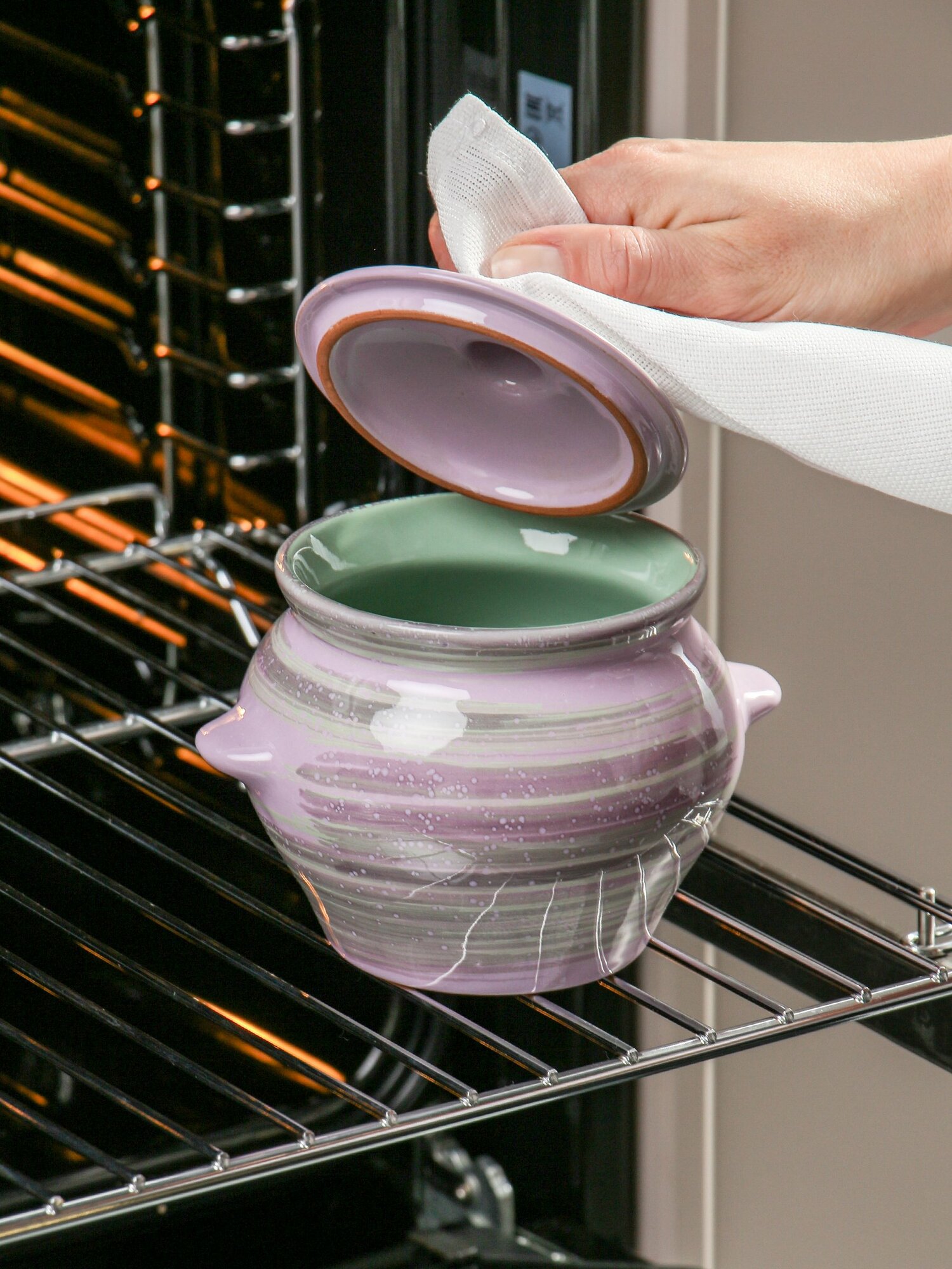 Горшок для жаркого Борисовская керамика Лаванда 0.5 л с крышкой. Керамическая посуда для запекания в духовке, круглый.