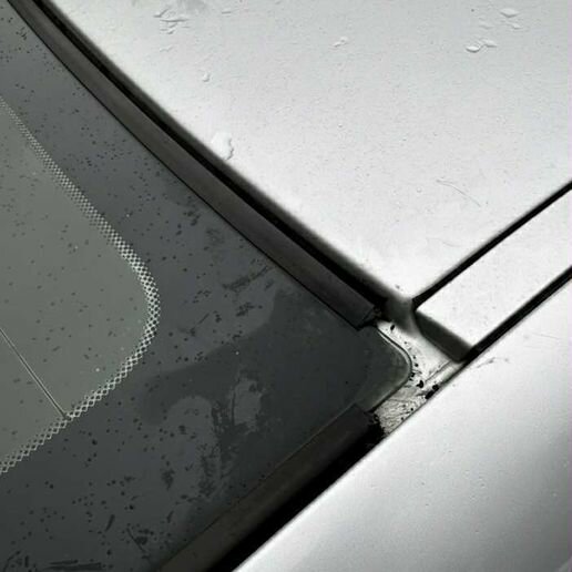 BMW E90 Угловая накладка заднего окна