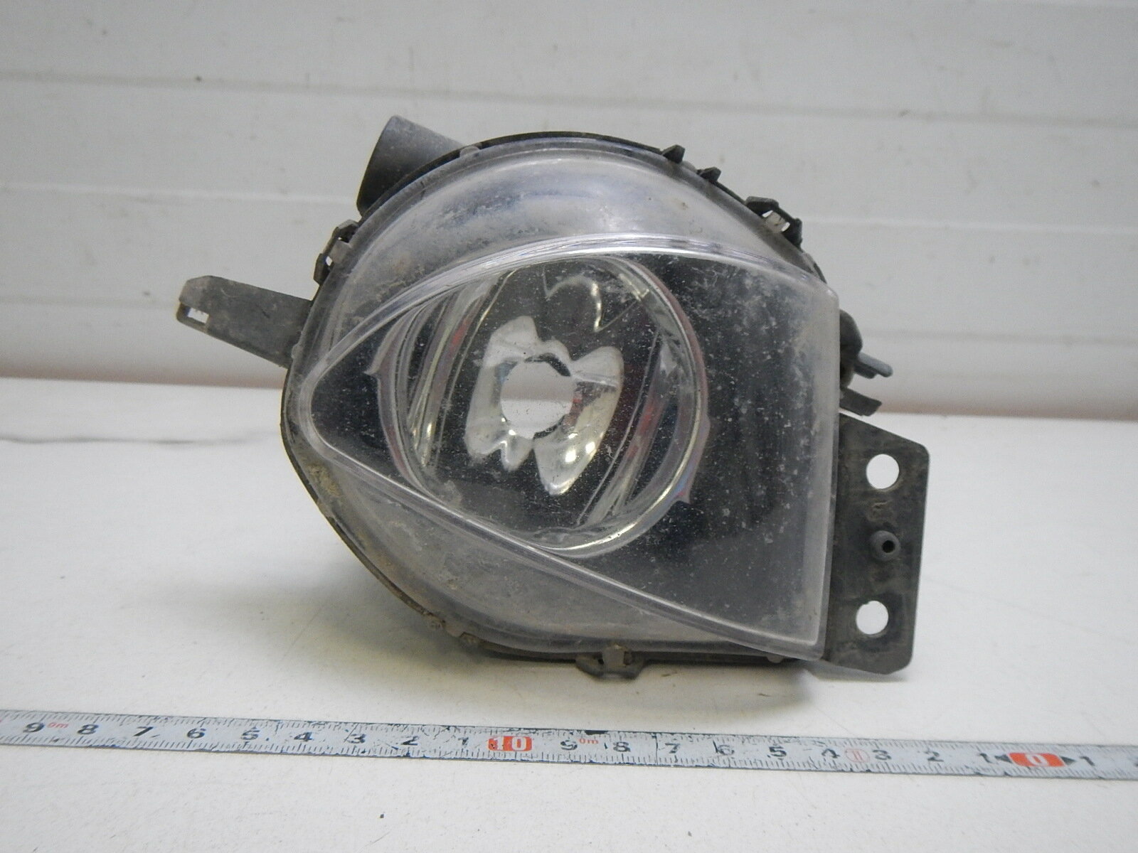 Б/У Фара противотуманная правая, BMW (БМВ)-3 (E90, E91) (05-12) BMW 3 (E90, E91) (05-12) Царапины. 654855 BMW арт. 63176...