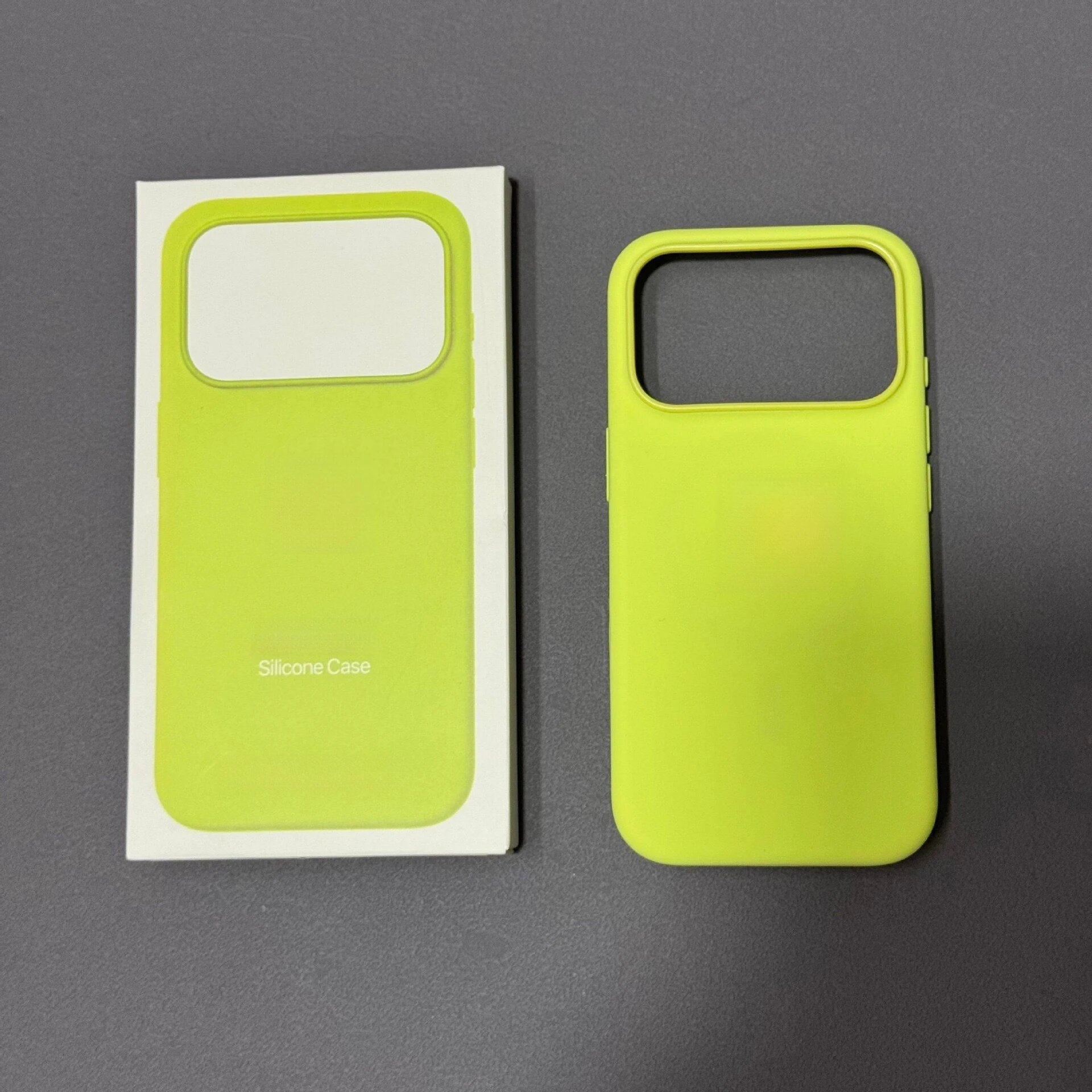 Оригинальный Жидкий Силиконовый Чехол MagSafe Для iPhone 17 Pro iPhone17 Pro, Зеленый, Neon Yellow