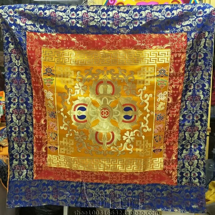 Шелковая алтарная скатерть с узором Ваджра Дордже, 115x115 см, золотая религиозная декорация