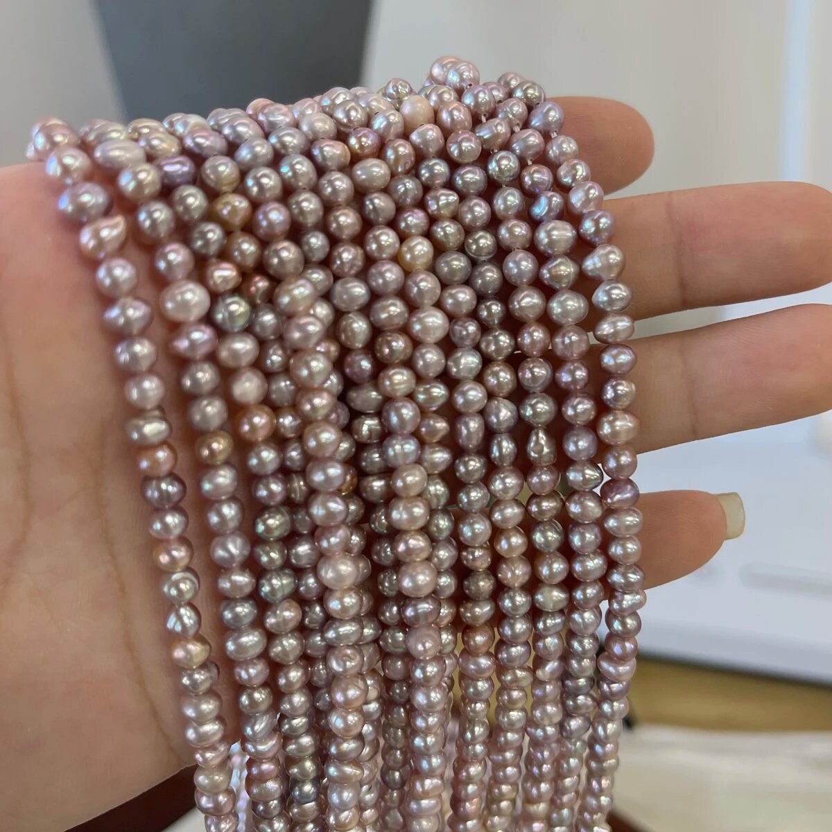 Фиолетовые жемчужины из пресноводного жемчуга 4-5 мм для рукоделия