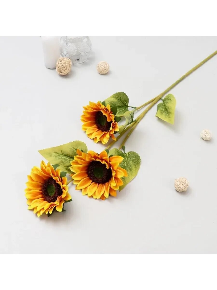 Яркие искусственные подсолнухи для интерьера