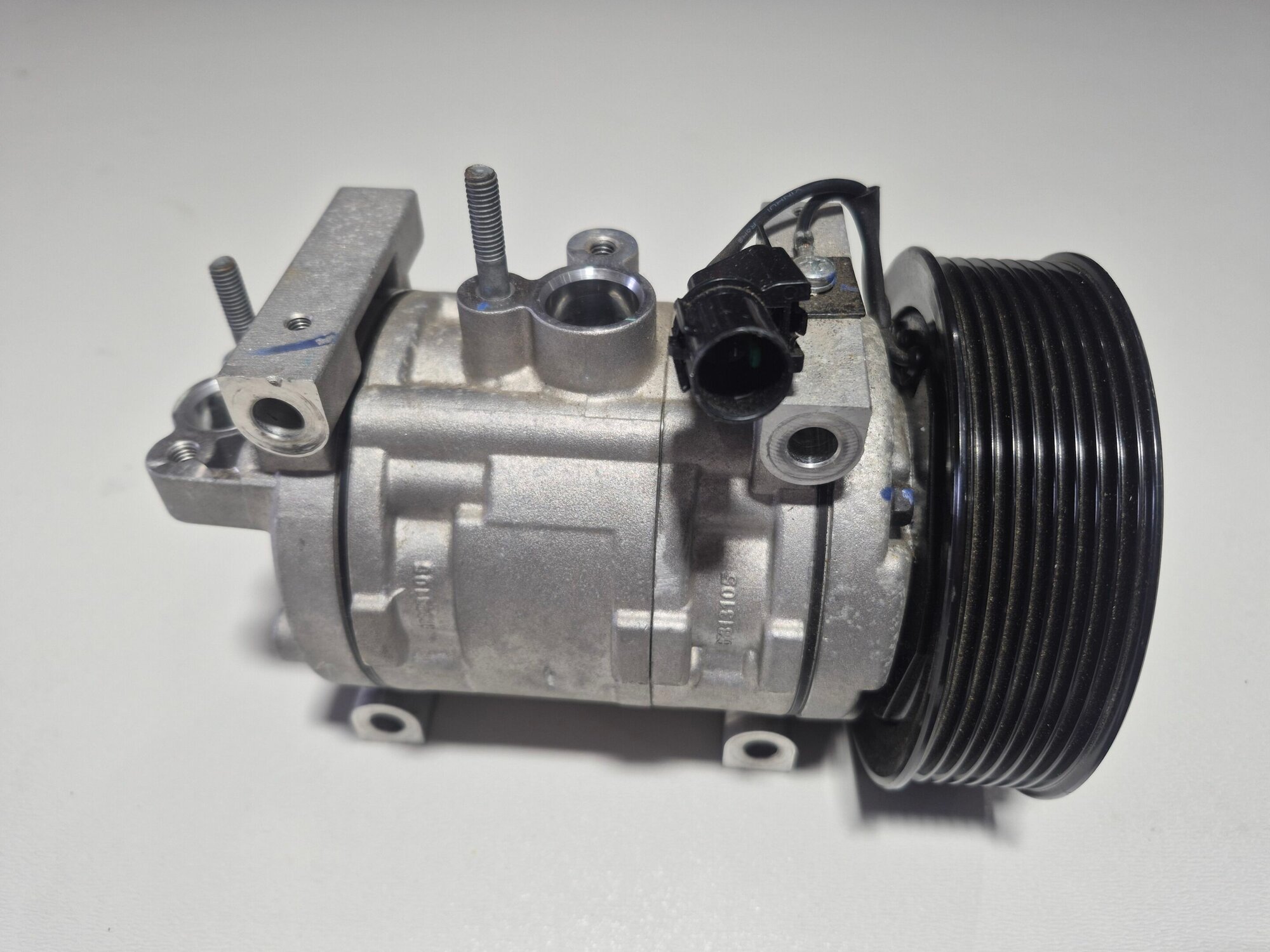 Компрессор кондиционера JAC Sollers Atlant [1.9 16V 6 MT фургон Turbo дизель ] 8103010R0073