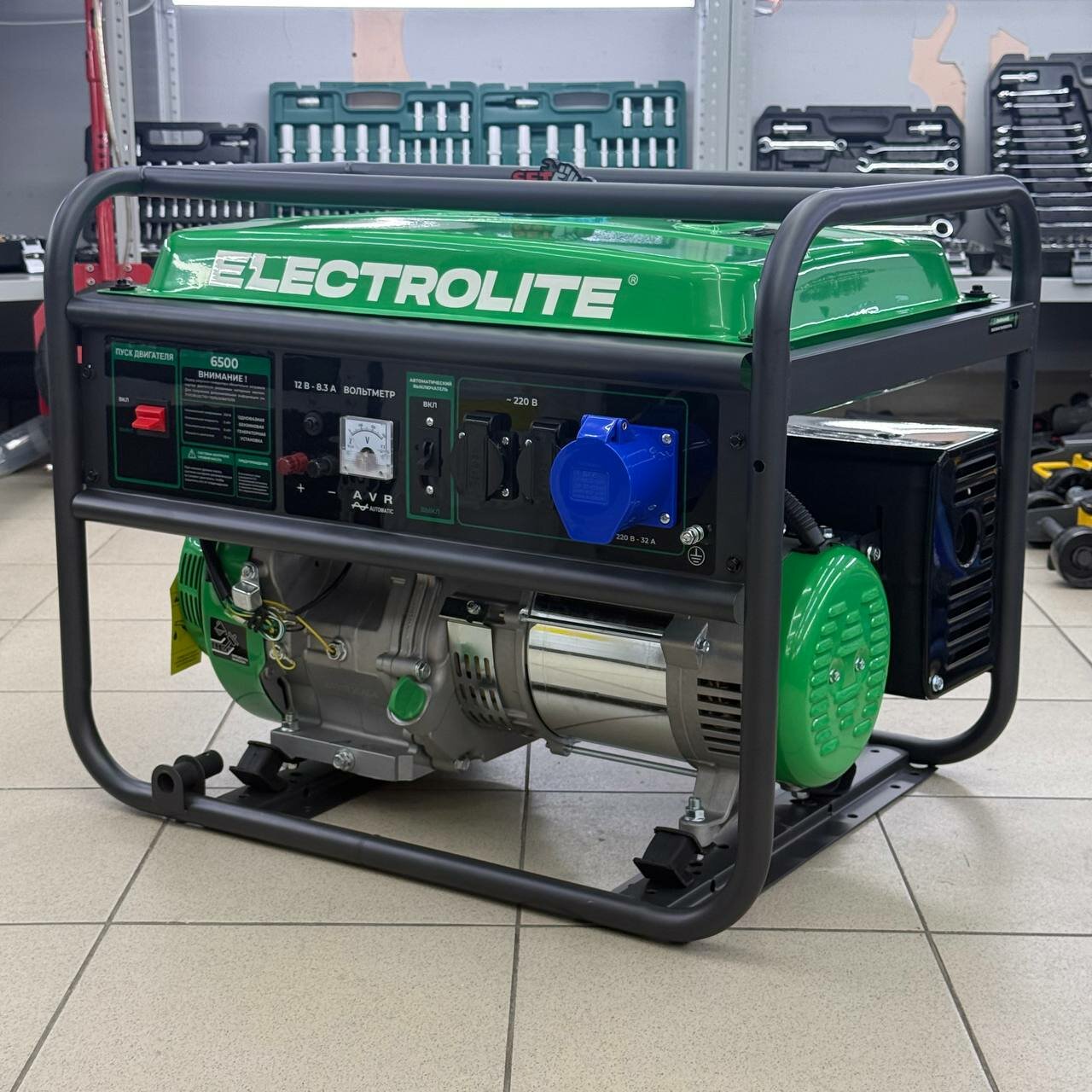 Генератор бензиновый ELECTROLITE 6500, 5.0-6.0 кВт, ручной стартер, двиг. 389 куб. см, бак 25л