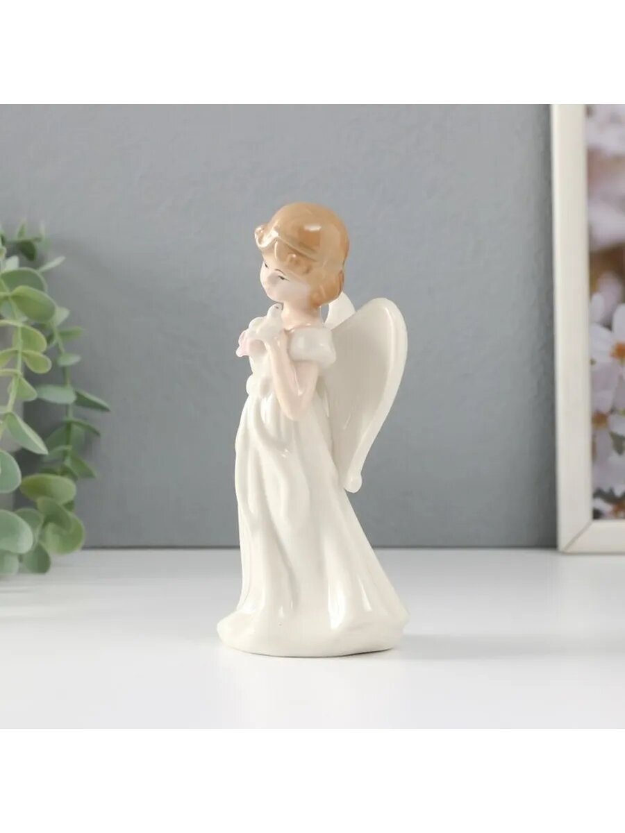 Керамический сувенир Ангел с голубем, 14.5 см