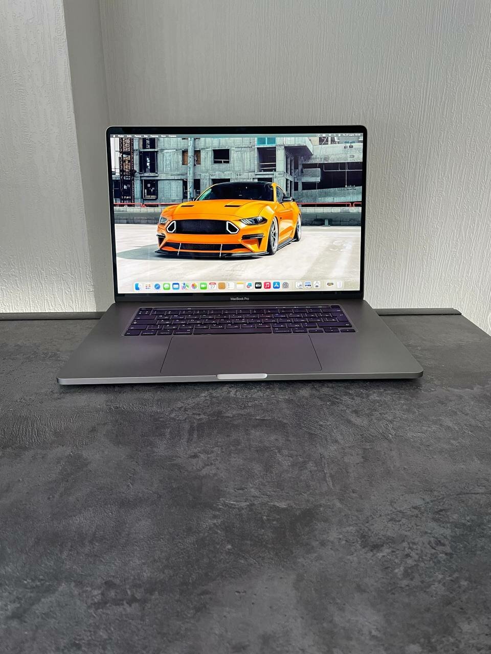 MacBook Pro 16 2019, Intel Core i7 2.6 ГГц, RAM 16 ГБ, DDR4, SSD 512 ГБ, AMD Radeon Pro 5300M, Intel UHD Graphics 630