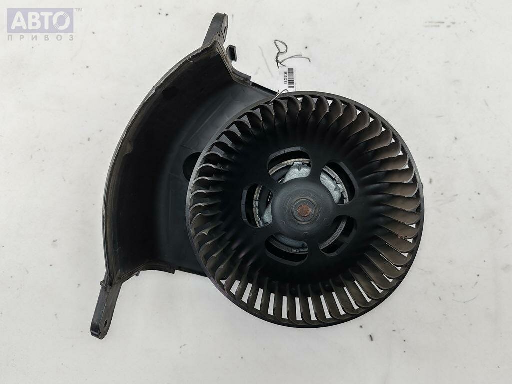Двигатель отопителя (моторчик печки) Renault Scenic 2 (2003-2009)