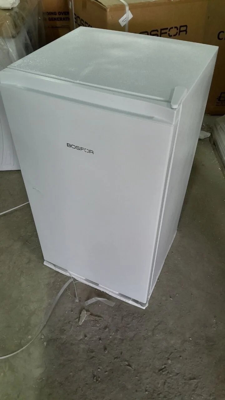 Холодильник BOSFOR RF 086 белый, 1-кам, 85 см (уценка)