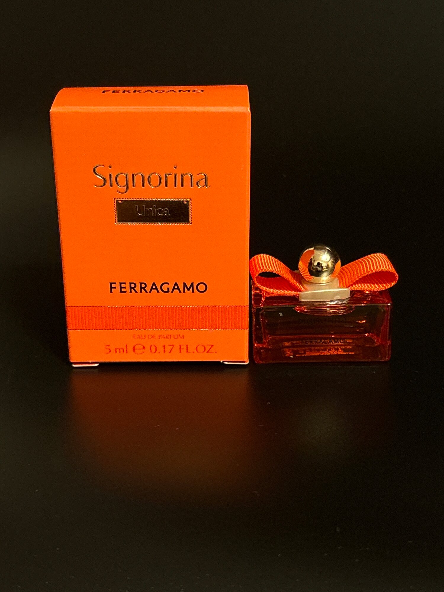 Salvatore Ferragamo Signorina Unica женская парфюмерная вода, 5 мл Миниатюра