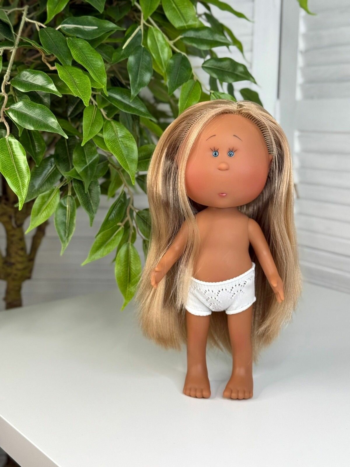 Кукла для девочки виниловая 30 см Мия Латина без одежды (3000WL1)