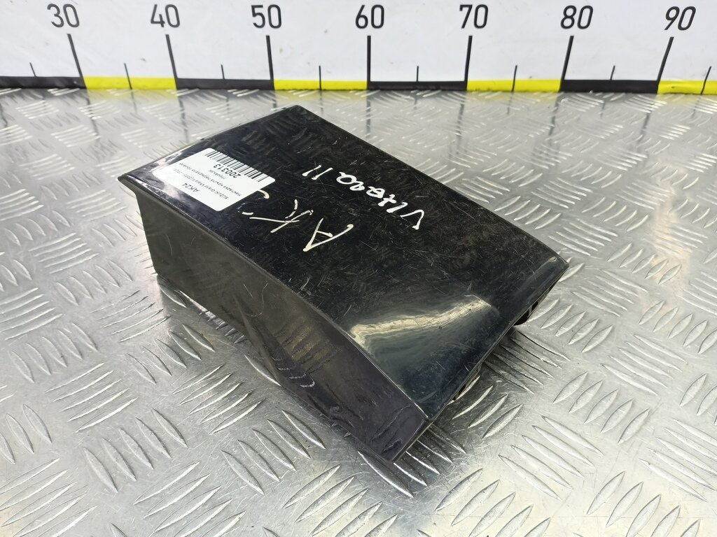 Накладка крыла переднего правая Б/У для SUZUKI Grand Vitara II (2005—2008) 7755065J00