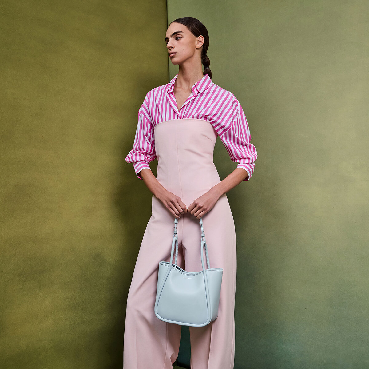 Сумка CHARLES & KEITH, фактура матовая — фото 1