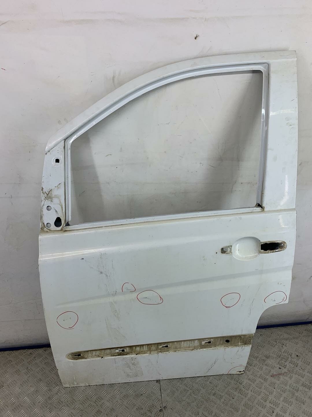 Дверь передняя левая Mercedes-Benz Vito W639 2010