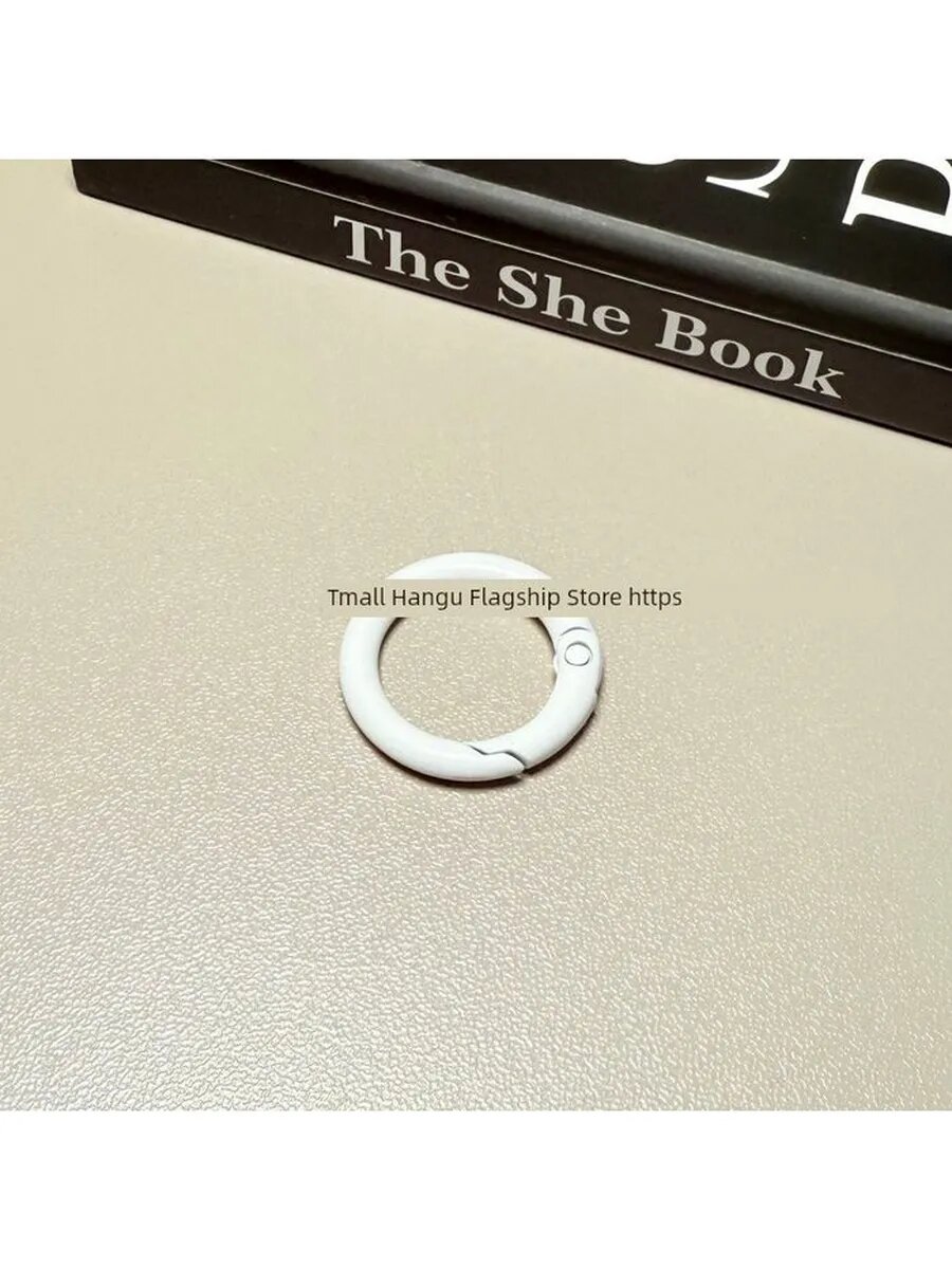 Цветное кольцо для ключей (белый — 1 штука)