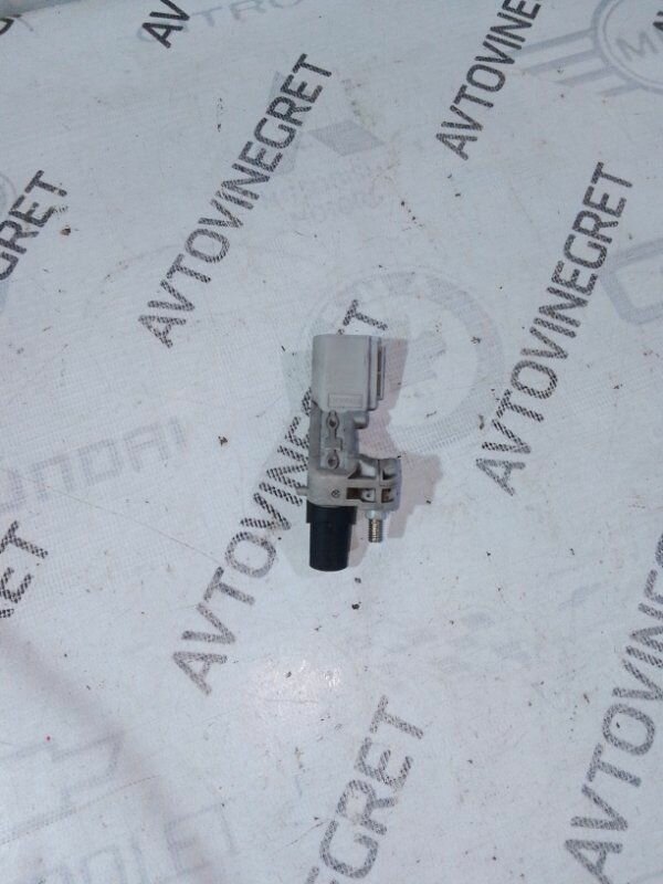 Датчик положения коленвала Volkswagen Amarok 1 Б/У с пробегом