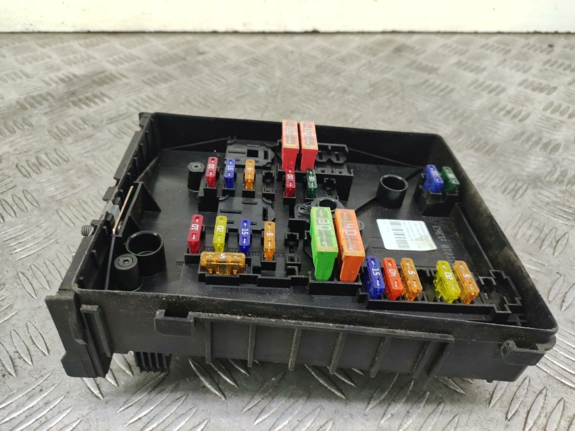 Блок предохранителей Skoda Yeti (2009 - 2014) 1K0937118