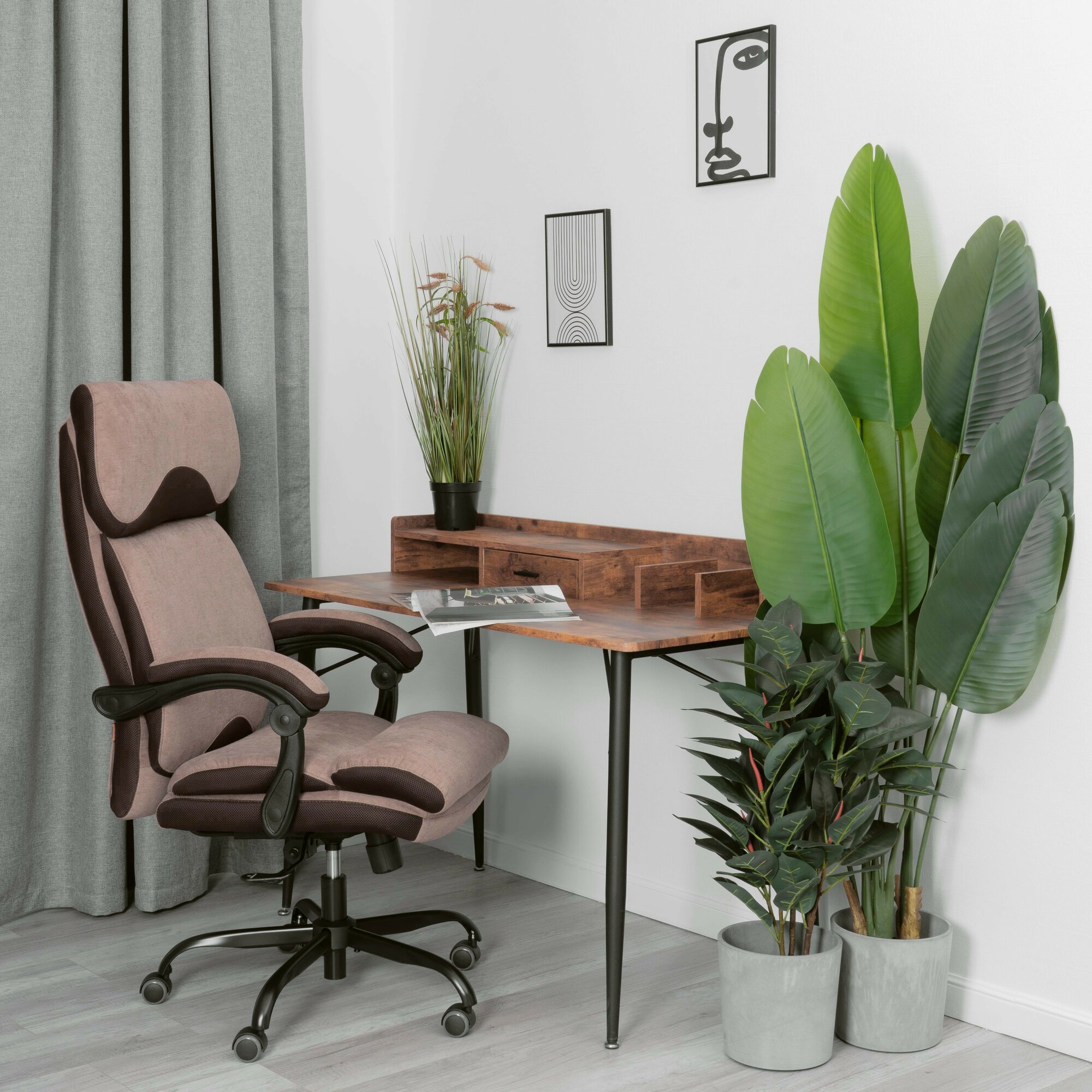 Компьютерное кресло руководителя TetChair CHIEF metalBL, ткань, светло-коричневый