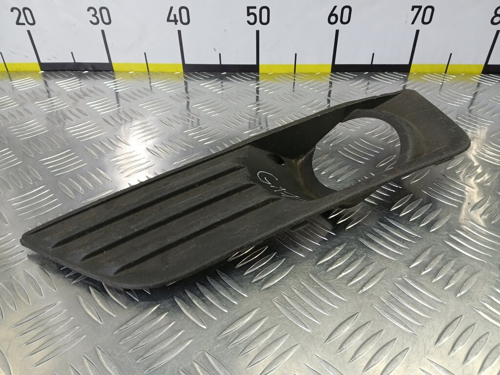 Накладка бампера переднего Б/У для FORD Focus II (2005—2008) 1337349