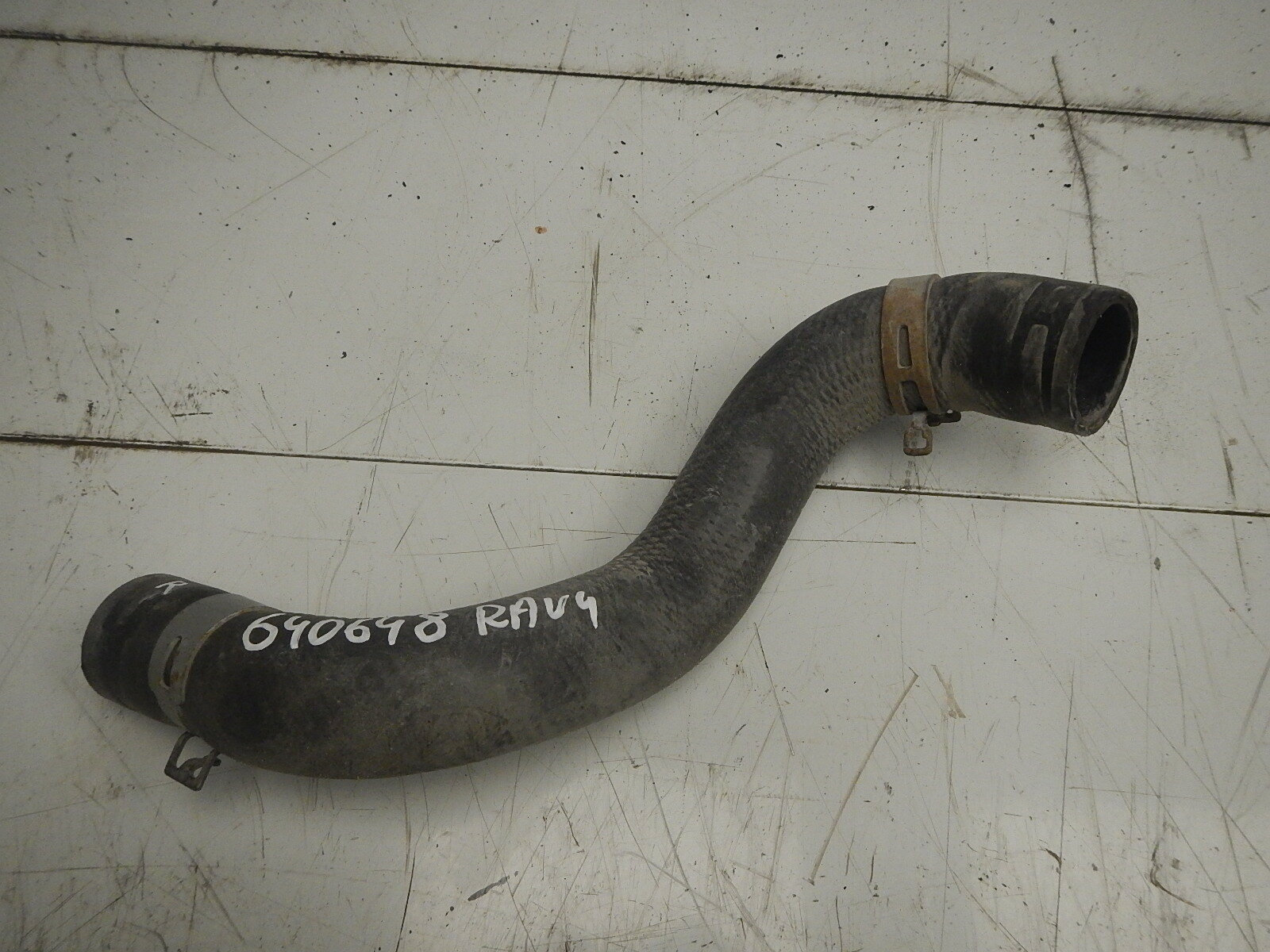 Б/У Патрубок радиатора, Toyota (Тойота)-RAV4 (06-13) TOYOTA RAV4 (06-13) Без видимых повреждений. 640648 TOYOTA арт. 165...