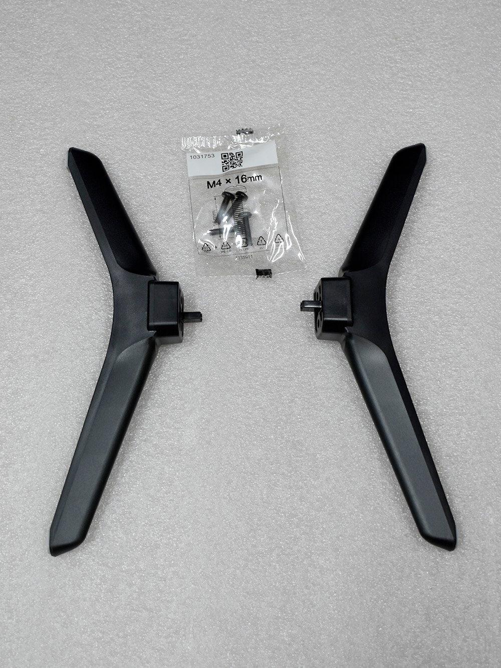 Ножки Hisense 43E7NQ