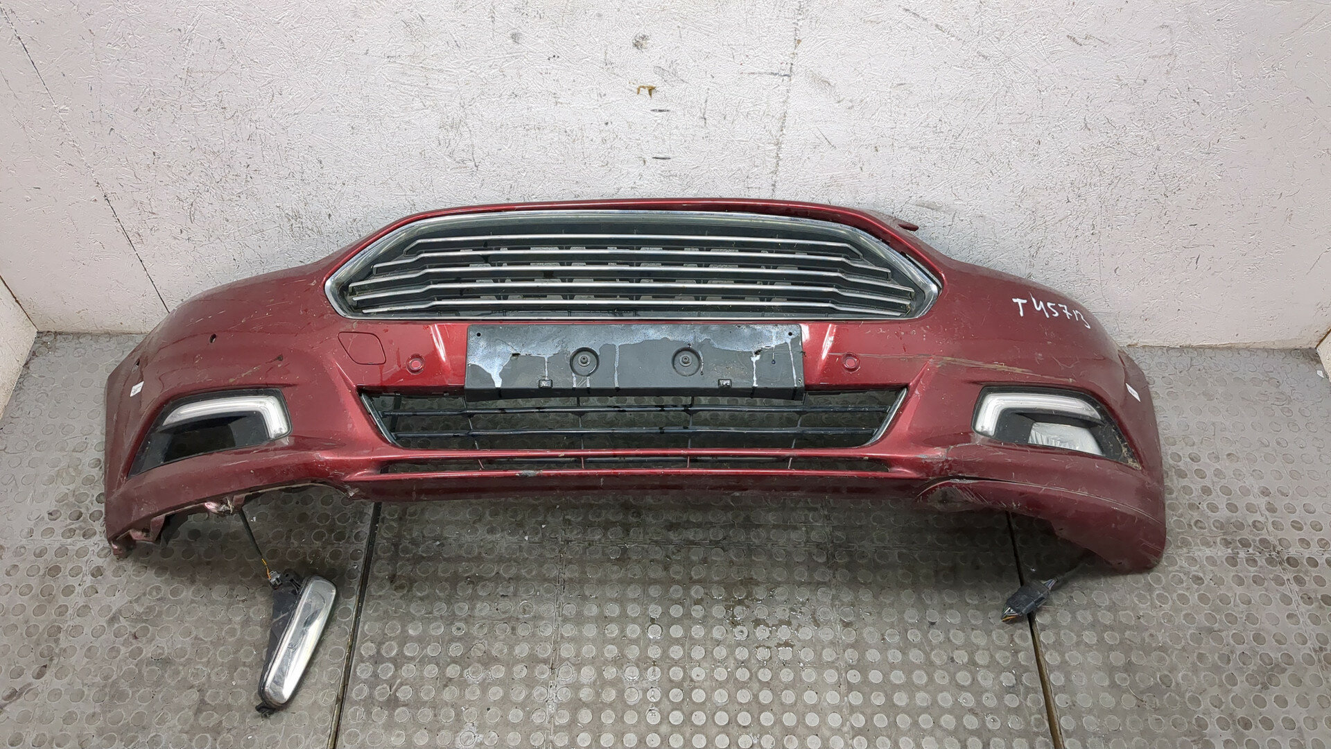 Бампер передний Ford Mondeo 5 Б/У