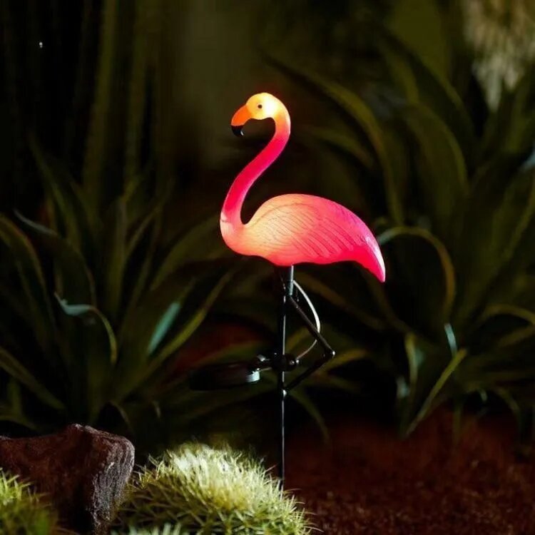 Фигурка садовая Flamingo Солнечный свет с подсветкой, фигурка фламинго на газон, 1 шт — фото 1
