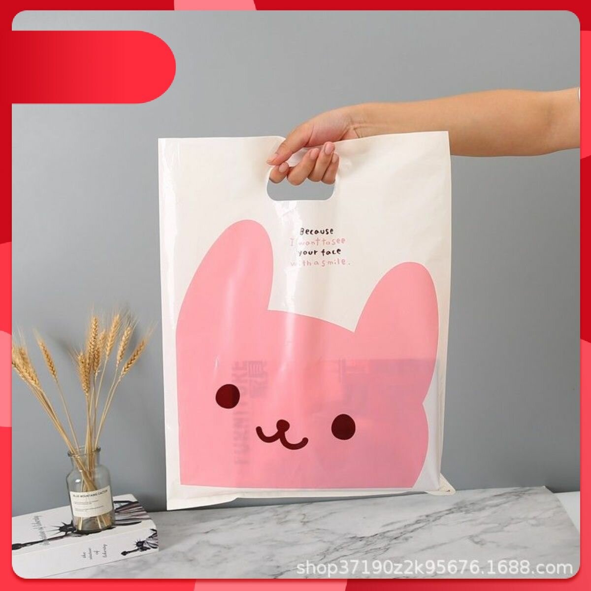 Бумагу для выпечки и пакеты для тостера можно использовать для упаковки сэндвичей, что избавит вас от необходимости прикасаться к еде руками и сделает ее более чистой и гигиеничной.