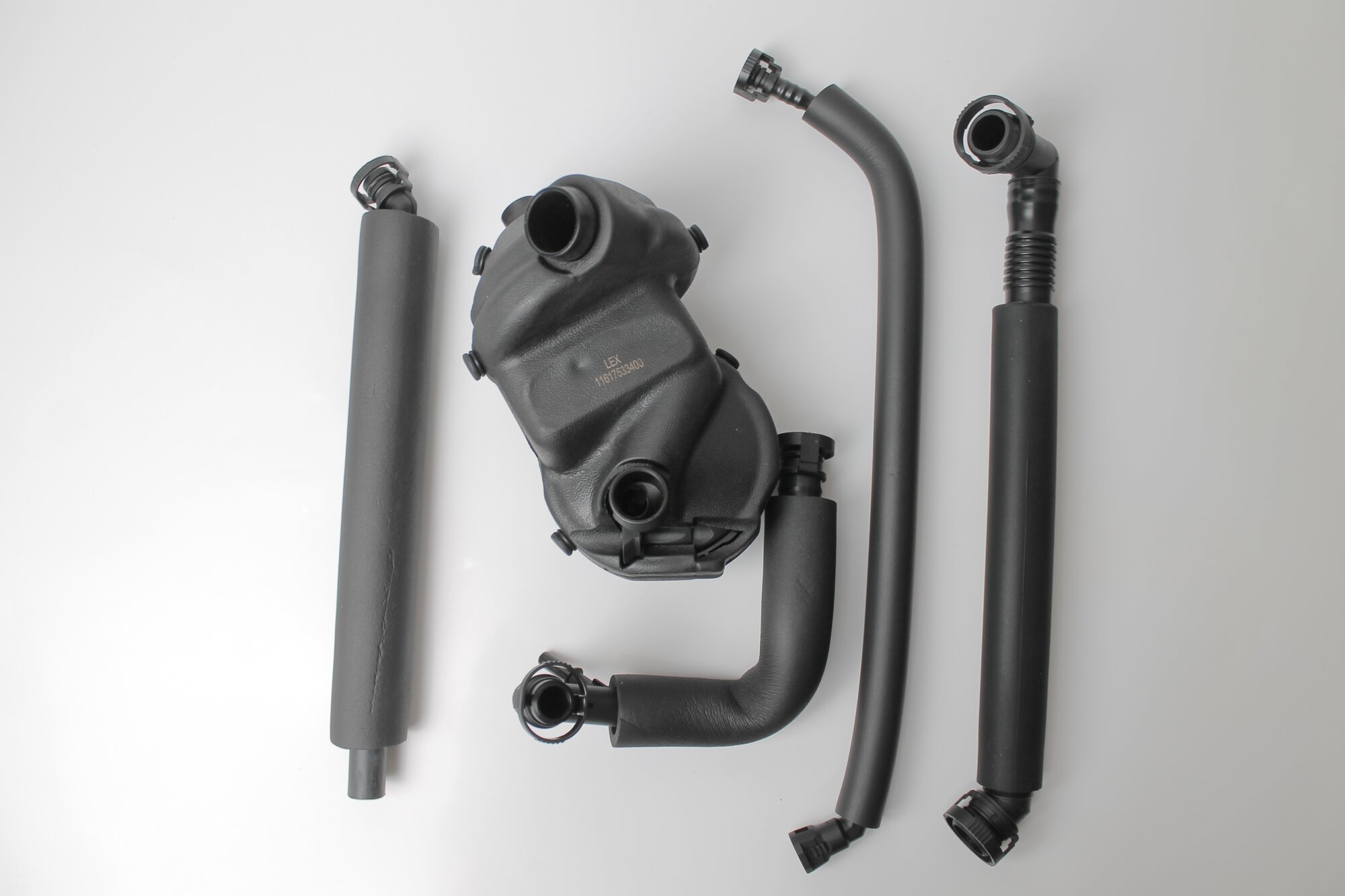 Клапан вентиляции картерных газов BMW 3 E46, 5 E39/E60, 7 E65, X3 E83, X5 E53