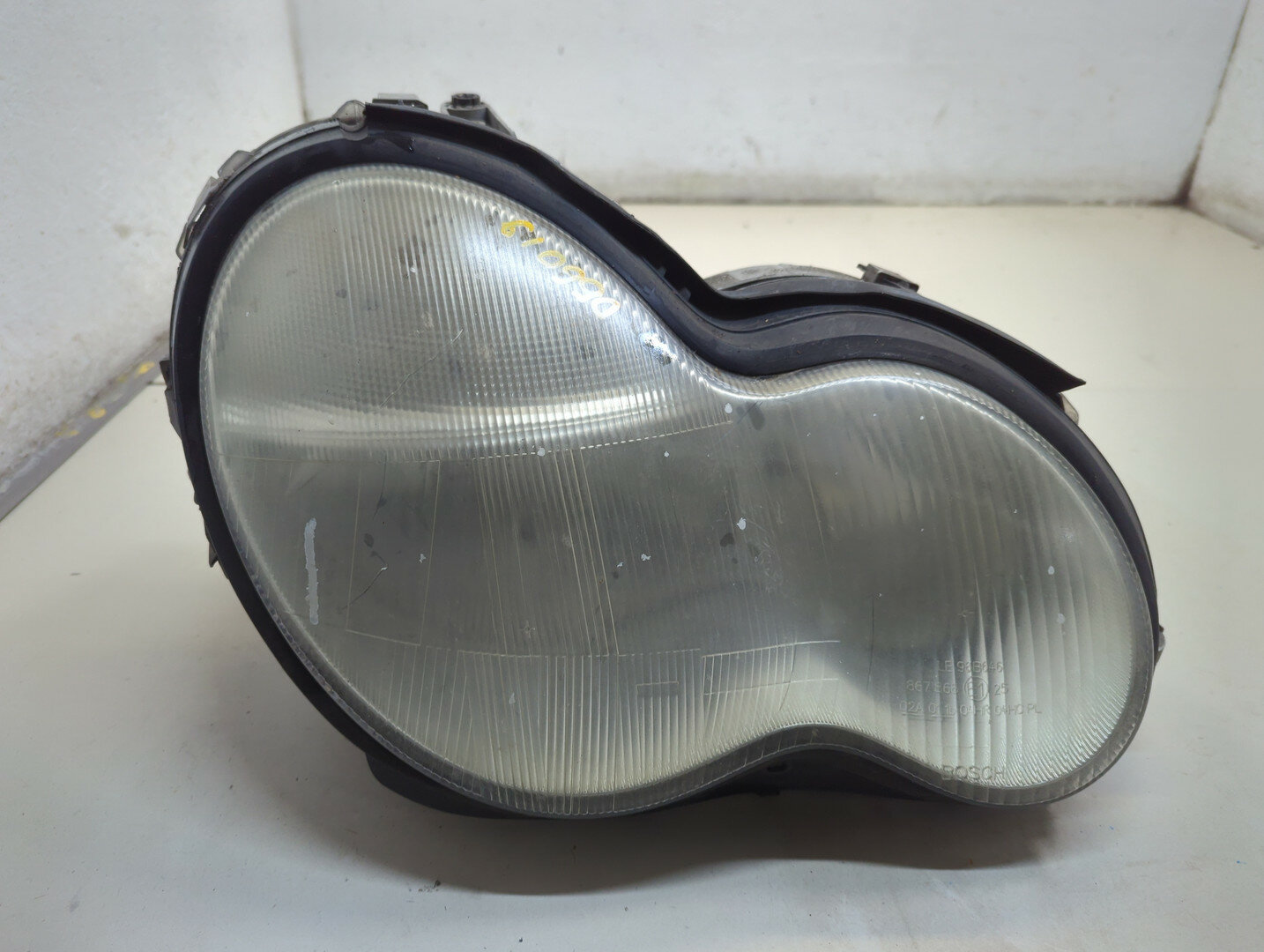 Фара (передняя) правая Mercedes C W203 Б/У