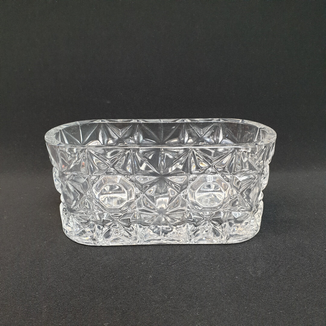 Салатник 17х8х8 см, хрусталь, есть скол, 500 мл, СССР.