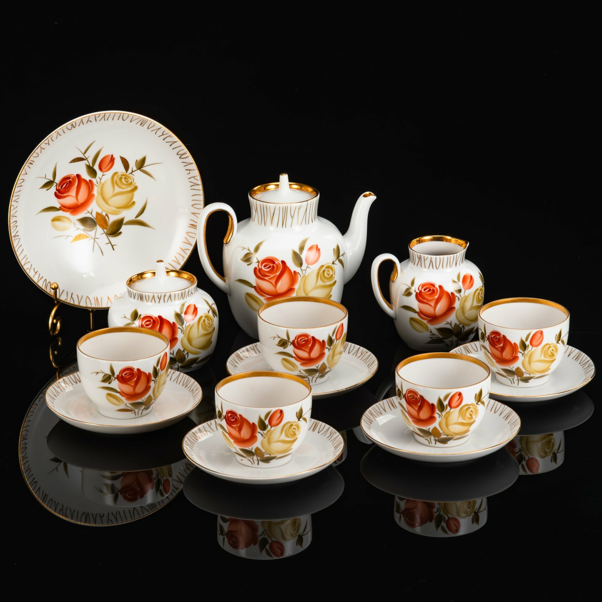 Сервиз "Букет чайных роз" на 5 персон (14 предметов), фарфор, роспись, золочение