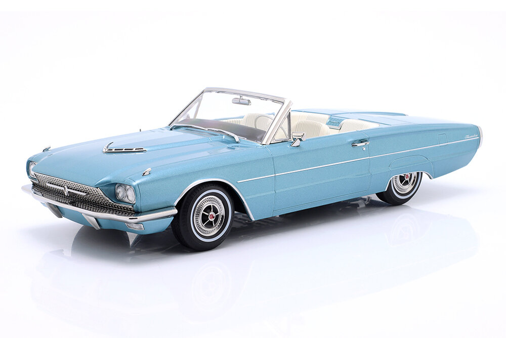 Модель коллекционная KK-SCALE Ford thunderbird convertible 1966 light blue metallic