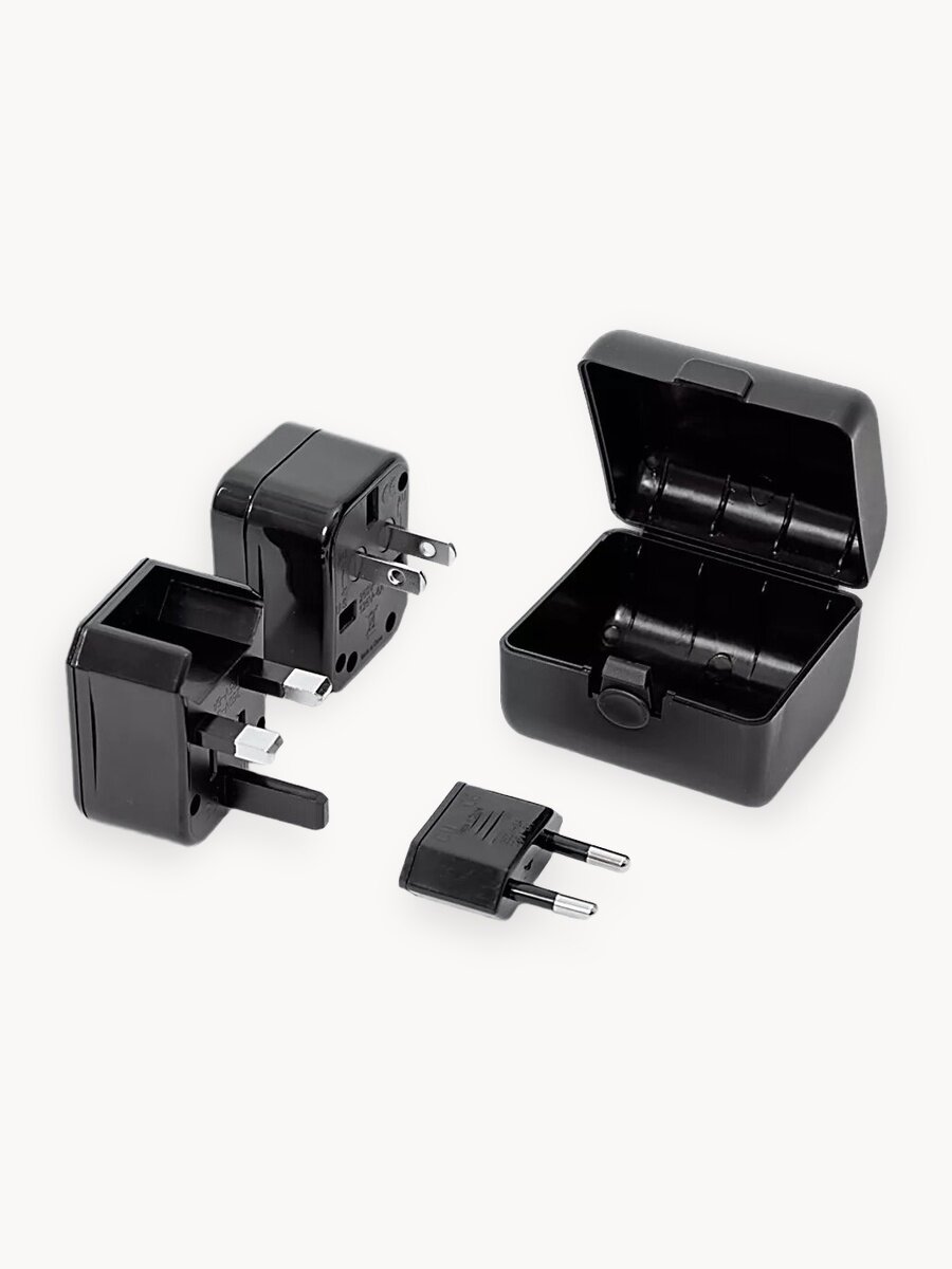 Переходник для розеток Pavelti 224 страны, универсальный, огнеупорный, чёрный