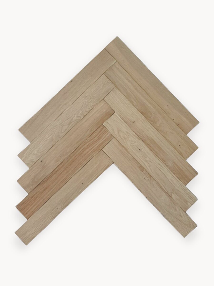 Инженерная доска Павловский Паркет английская елка дуб натур 600 х 90 х 15 мм.