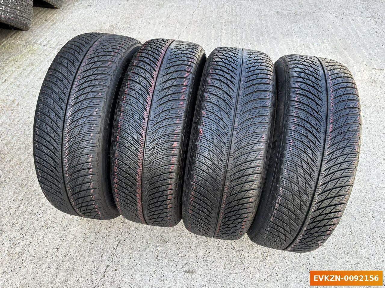 Комплект (4 шт) зимних БУ шин Michelin Pilot Alpin 5 225/60 R18 30% износ 4631984369 RunFlat