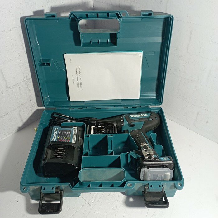Шуруповерт Makita DF333DWAE